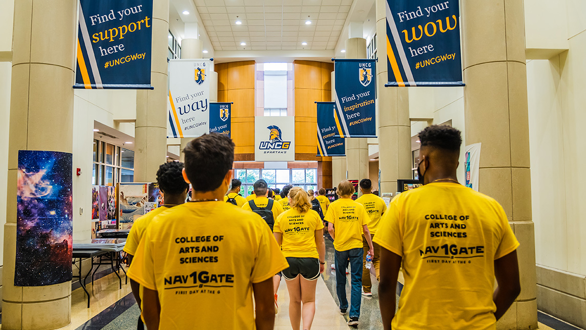 New students arriving to "NAV1GATE" campus | UNC Greensboro