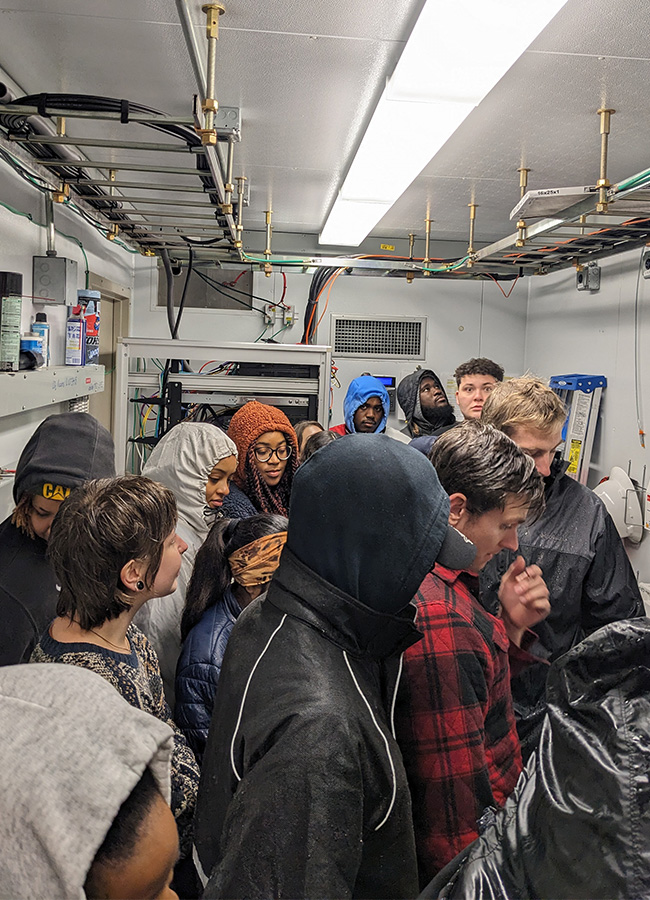 UNCG Biology Students Delve into a New Online World of Data | UNC ...