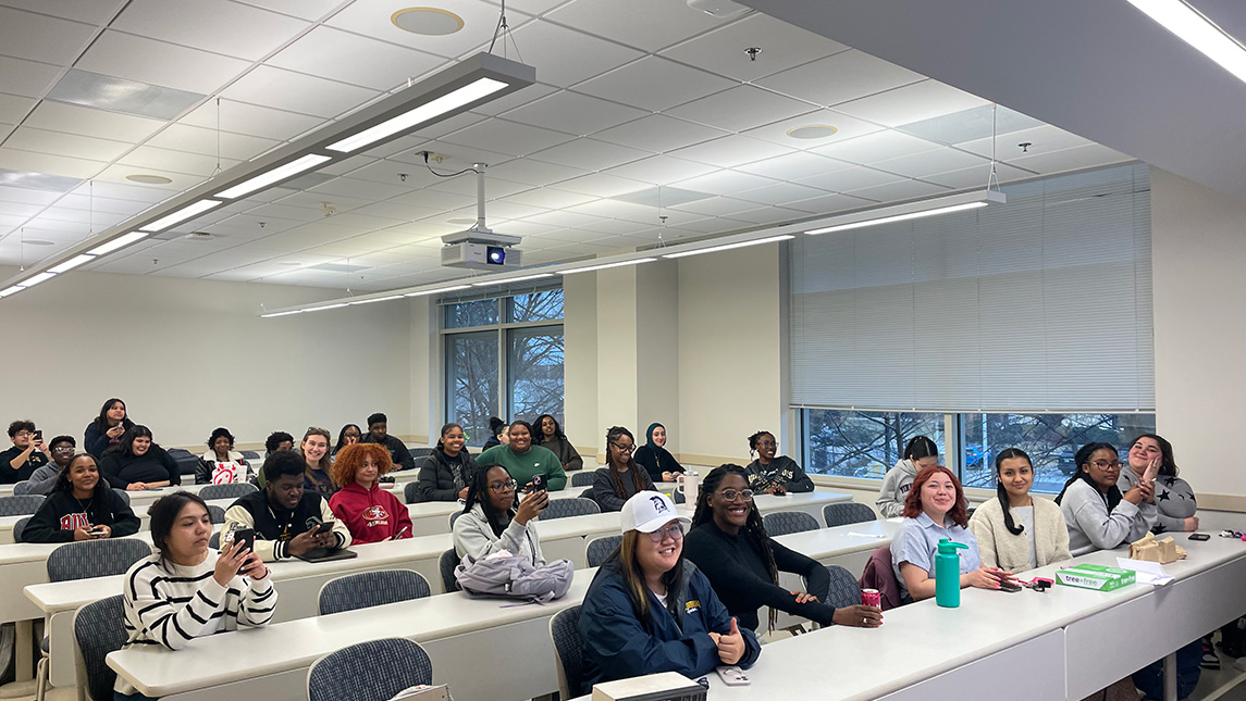 Spartan Club Showcase: Bridging Basics | UNC Greensboro